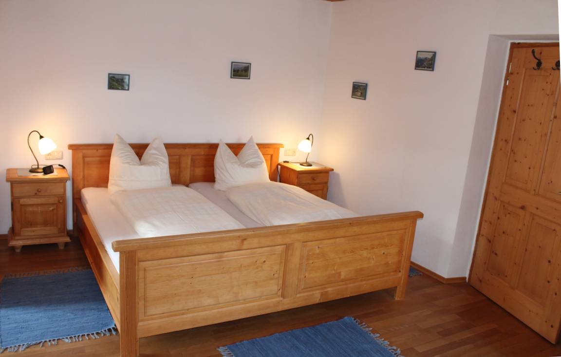 90 M² Ferienwohnung ∙ 2 Schlafzimmer ∙ 4 Gäste - Kössen