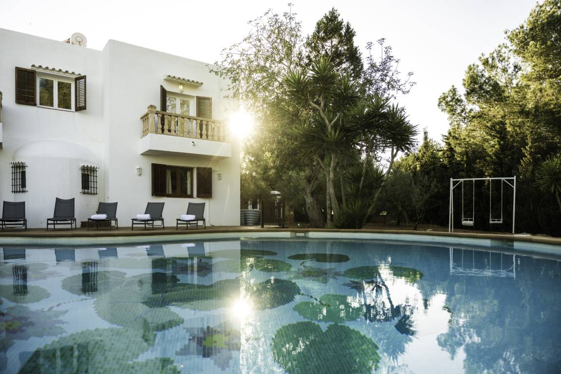 315 M² Villa ∙ 4 Bedrooms ∙ 8 Guests - Ibiza Airport (IBZ)