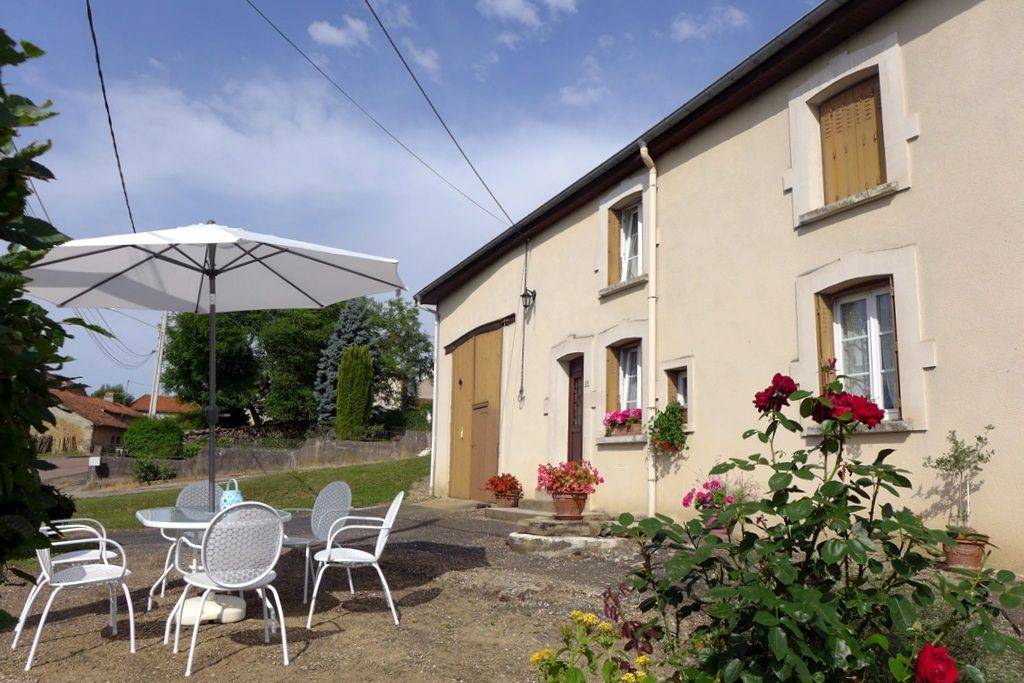 72 M² Gîte ∙ 1 Chambre ∙ 2 Personnes - Haute-Marne