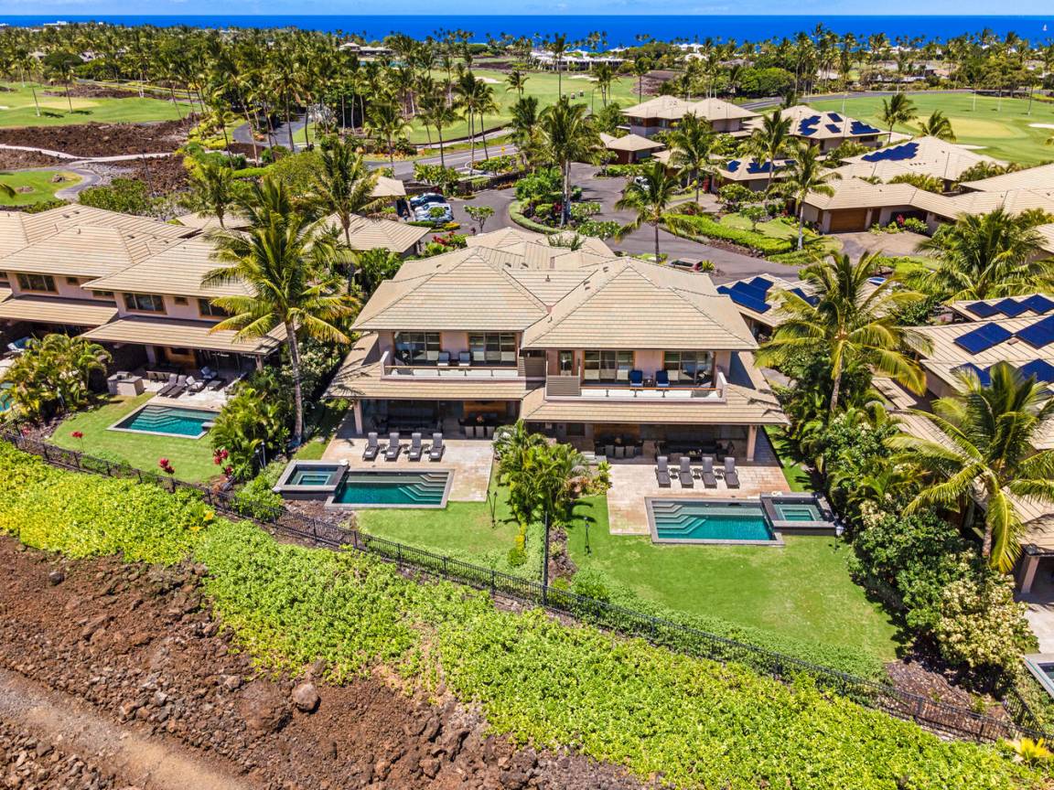 541 M² Villa ∙ 8 Bedrooms ∙ 16 Guests - Hawaii