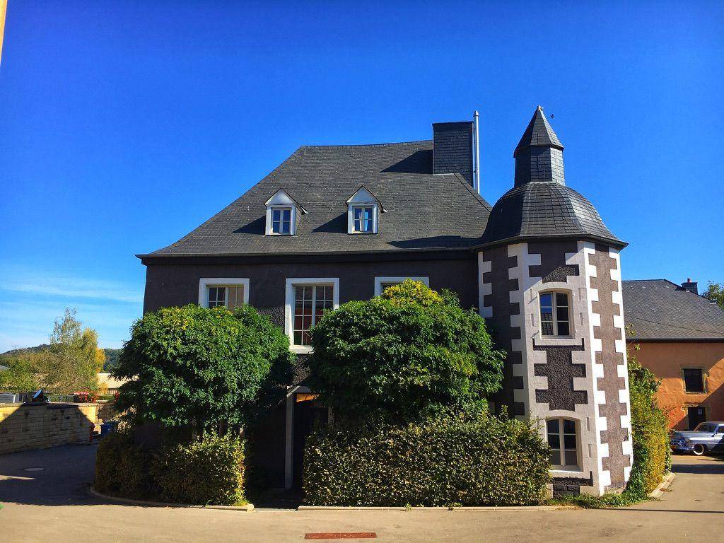 200 M² Villa ∙ 4 Bedrooms ∙ 8 Guests - Lüksemburg