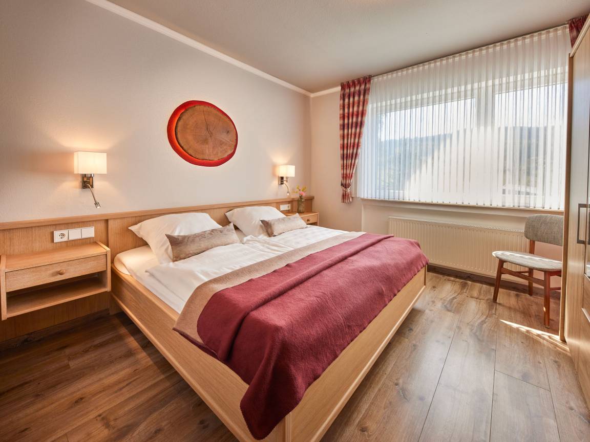 35 M² Ferienwohnung ∙ 1 Schlafzimmer ∙ 4 Gäste - Bad Berleburg