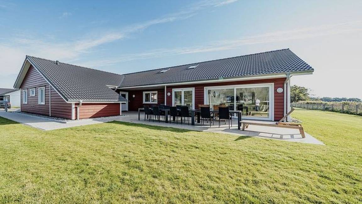 245 M² Ferienhaus ∙ 6 Schlafzimmer ∙ 12 Gäste - Niebüll