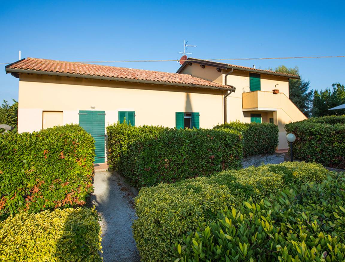 85 M² Huis ∙ 2 Slaapkamers ∙ 6 Gasten - Cecina