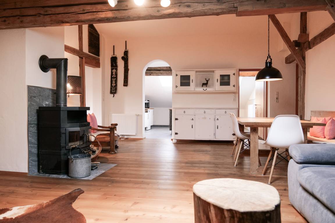 95 M² Ferienwohnung ∙ 2 Schlafzimmer ∙ 4 Gäste - Schwaz