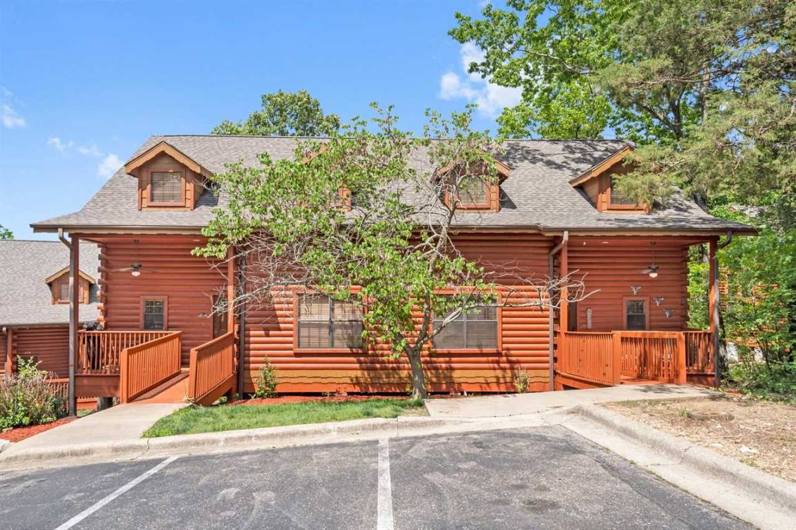 116 M² Cabin ∙ 2 Bedrooms ∙ 6 Guests - Branson, MO