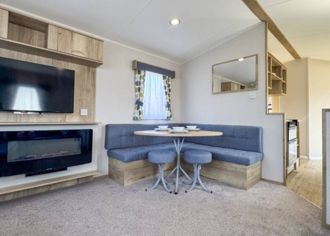 Caravan ∙ 2 Bedrooms ∙ 6 Guests - Skegness