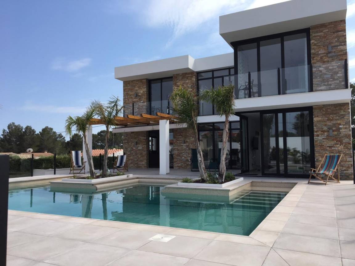 200 M² House ∙ 4 Bedrooms ∙ 8 Guests - L'Ametlla de Mar