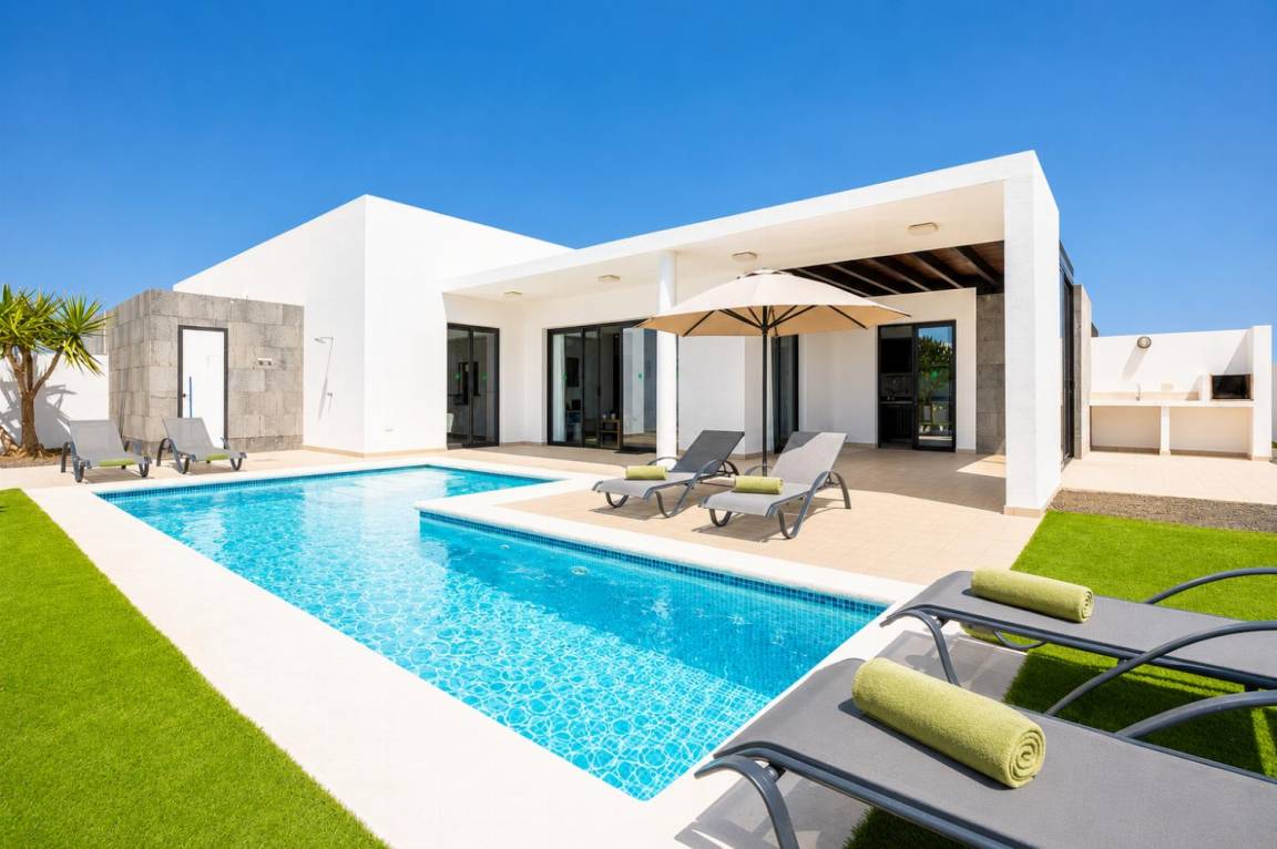 180 M² Villa ∙ 3 Habitaciones ∙ 6 Huéspedes - Playa Blanca, Las Palmas, España