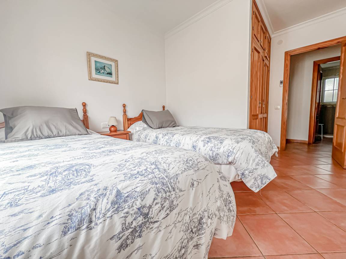 75 M² Huoneisto ∙ 2 Makuuhuonetta ∙ 4 Vierasta - Nerja