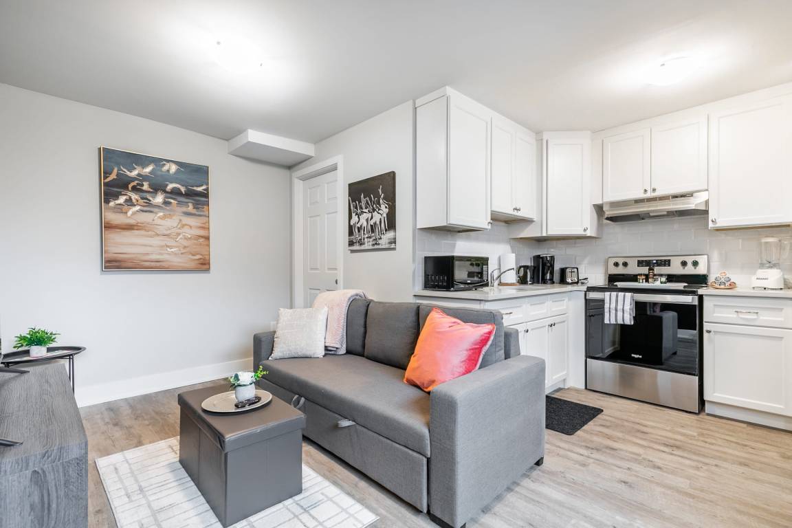 Apartment ∙ 1 Bedroom ∙ 4 Guests - Hamilton