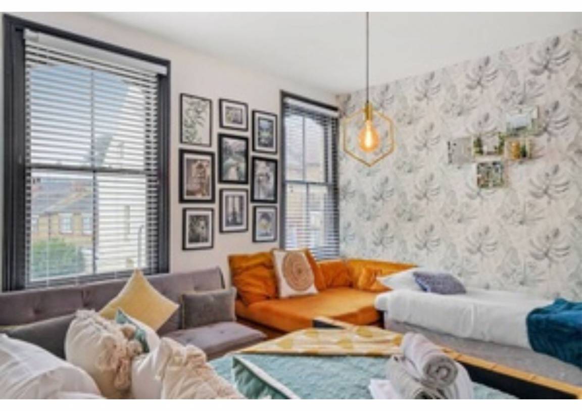 1234 M² House ∙ 5 Bedrooms ∙ 10 Guests - Broadstairs