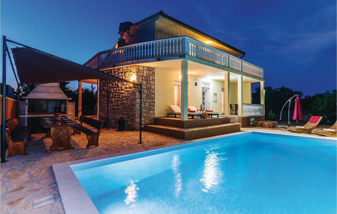 234 M² Huis ∙ 4 Slaapkamers ∙ 8 Gasten - Biograd na Moru