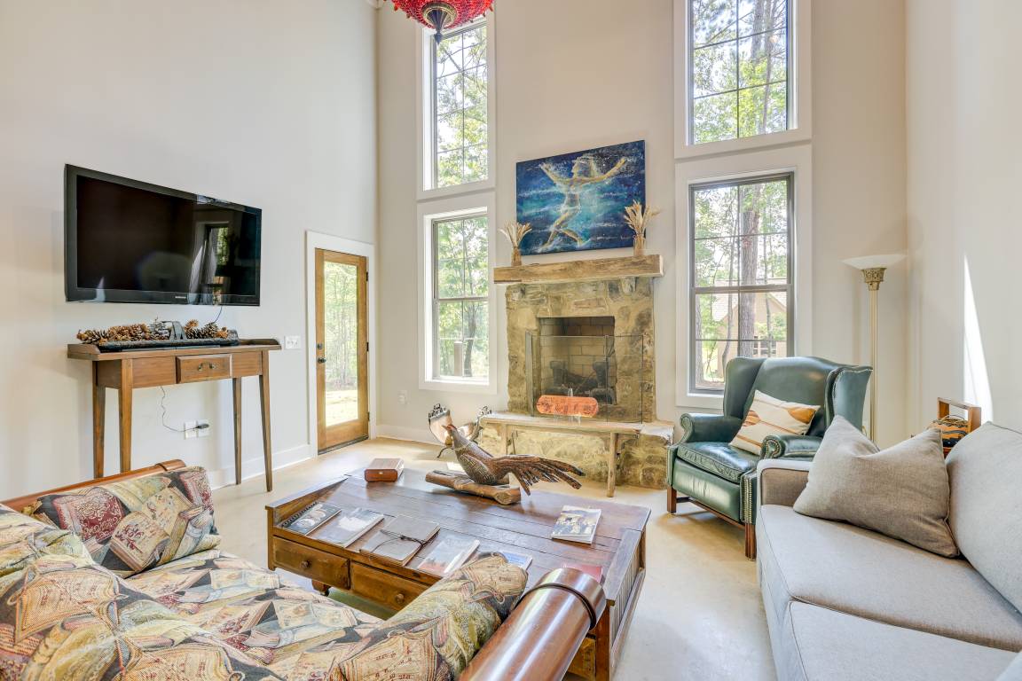 140 M² Cottage ∙ 2 Bedrooms ∙ 6 Guests - Lake Martin, AL