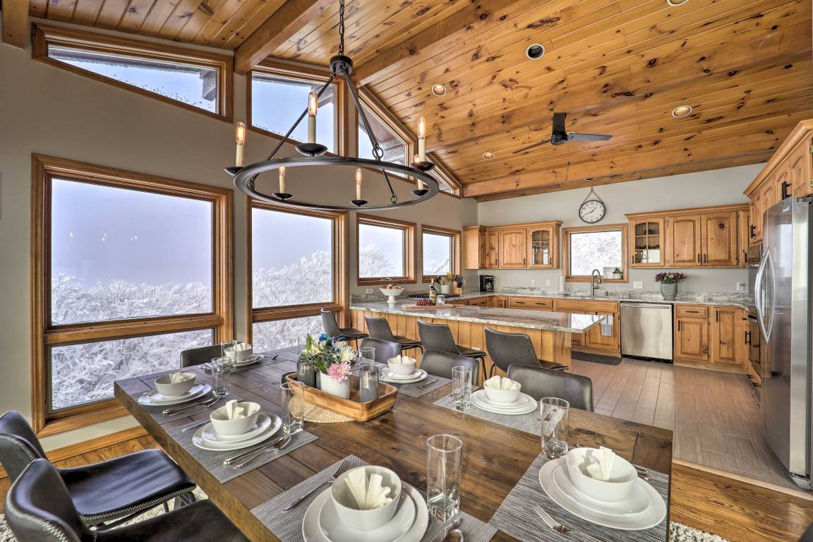 241 M² House ∙ 4 Bedrooms ∙ 10 Guests - Beech Mountain, NC