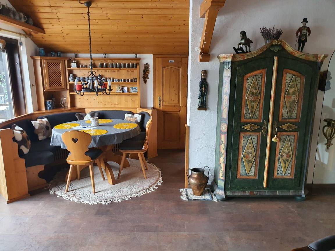 70 M² Ferienwohnung ∙ 1 Schlafzimmer ∙ 4 Gäste - Obermaiselstein