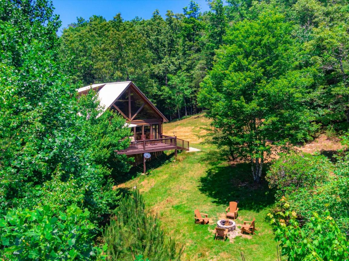 201 M² Cabin ∙ 4 Bedrooms ∙ 8 Guests - Mineral Bluff, GA