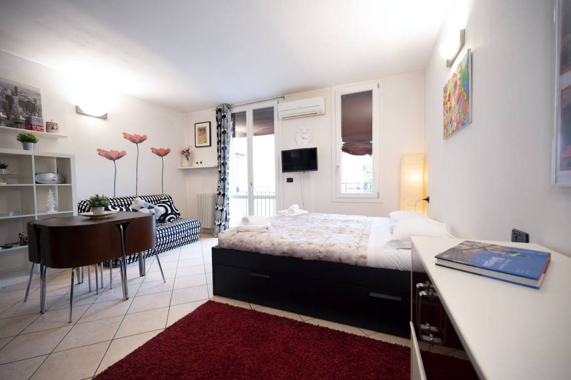 40 M² Apartamento ∙ 2 Huéspedes - Bologna