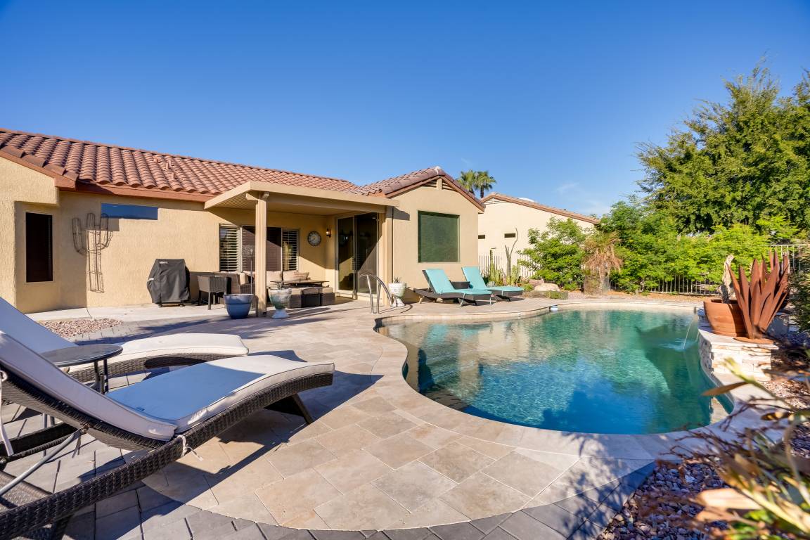 130 M² House ∙ 2 Bedrooms ∙ 4 Guests - Surprise, AZ