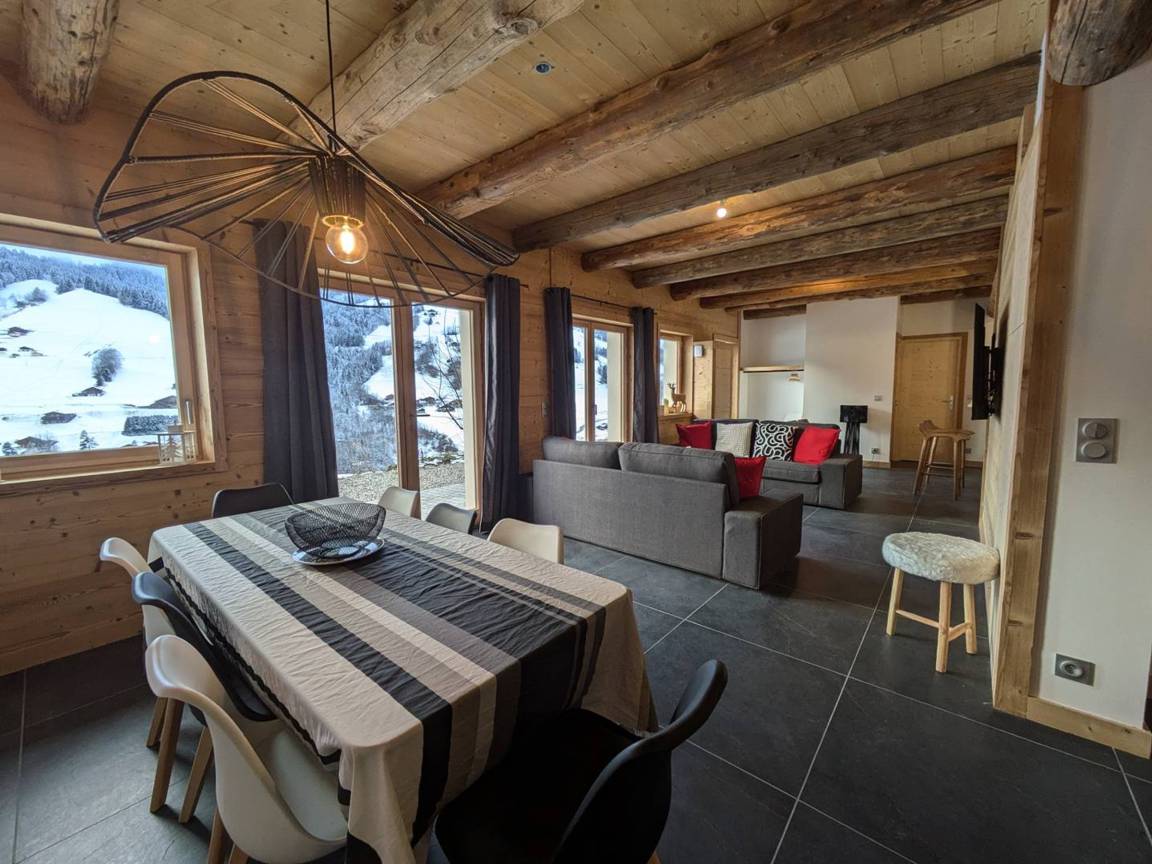 110 M² Apartment ∙ 4 Bedrooms ∙ 10 Guests - Albertville