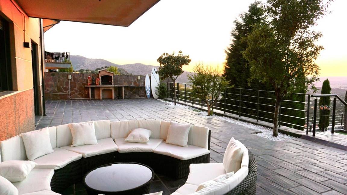200 M² Villa ∙ 4 Chambres ∙ 8 Personnes - Guadarrama