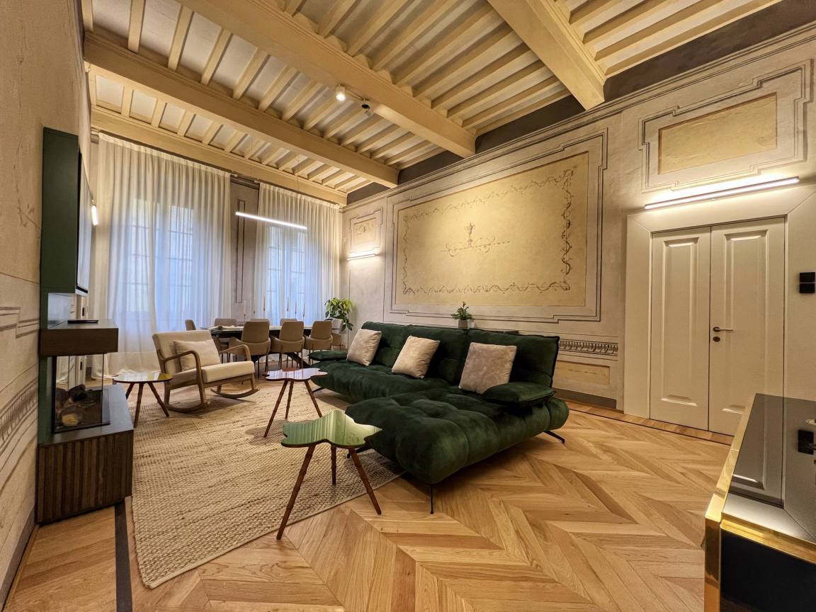 175 M² Apartment ∙ 2 Bedrooms ∙ 6 Guests - Arezzo
