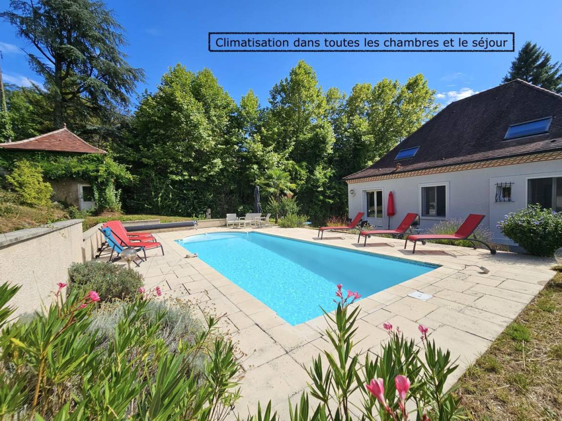 150 M² Gîte ∙ 4 Chambres ∙ 8 Personnes - Souillac