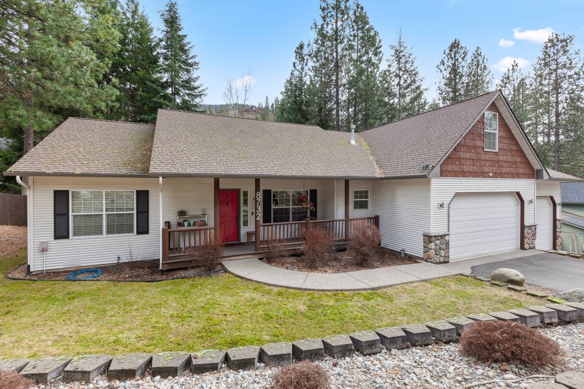 189 M² House ∙ 4 Bedrooms ∙ 8 Guests - Hayden Lake, ID