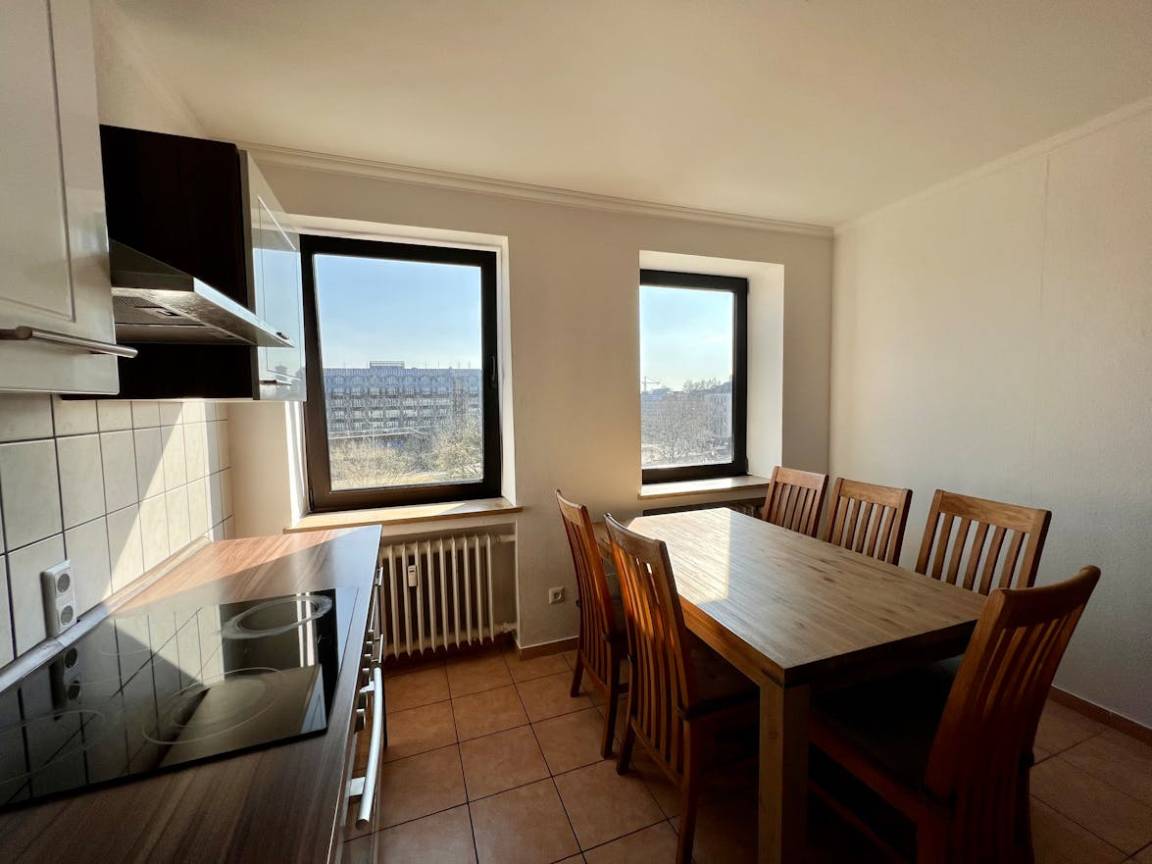 90 M² Apartment ∙ 2 Bedrooms ∙ 4 Guests - Köln