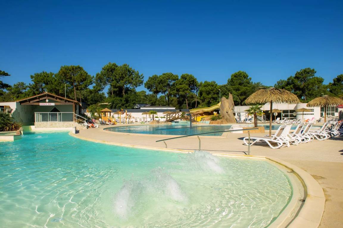 34 M² Mobil-home ∙ 3 Chambres ∙ 6 Personnes - Le Perrier