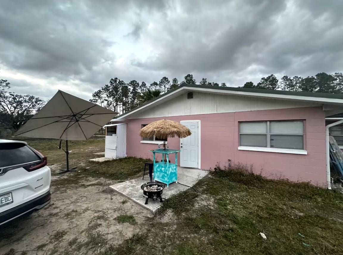 House ∙ 1 Bedroom ∙ 4 Guests - Dade City, FL