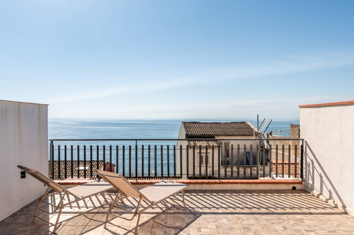 106 M² Appartement ∙ 2 Chambres ∙ 5 Personnes - Giardini-Naxos