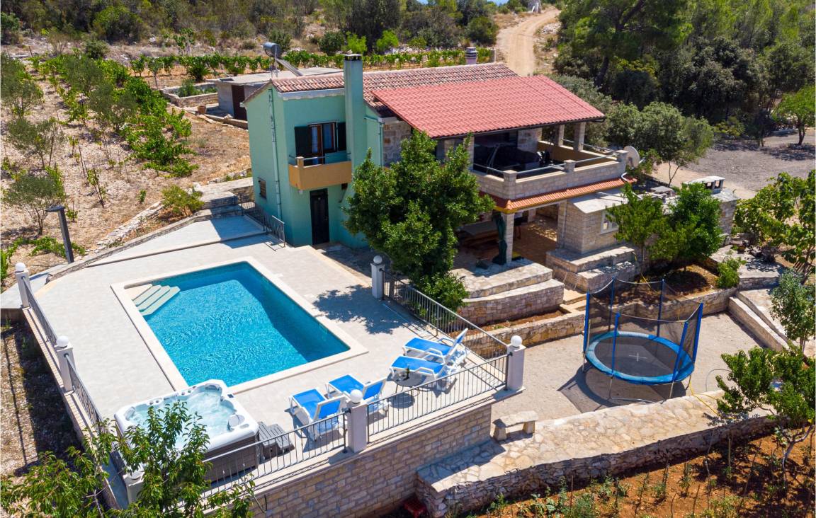 91 M² Ferienhaus ∙ 3 Schlafzimmer ∙ 6 Gäste - Korčula