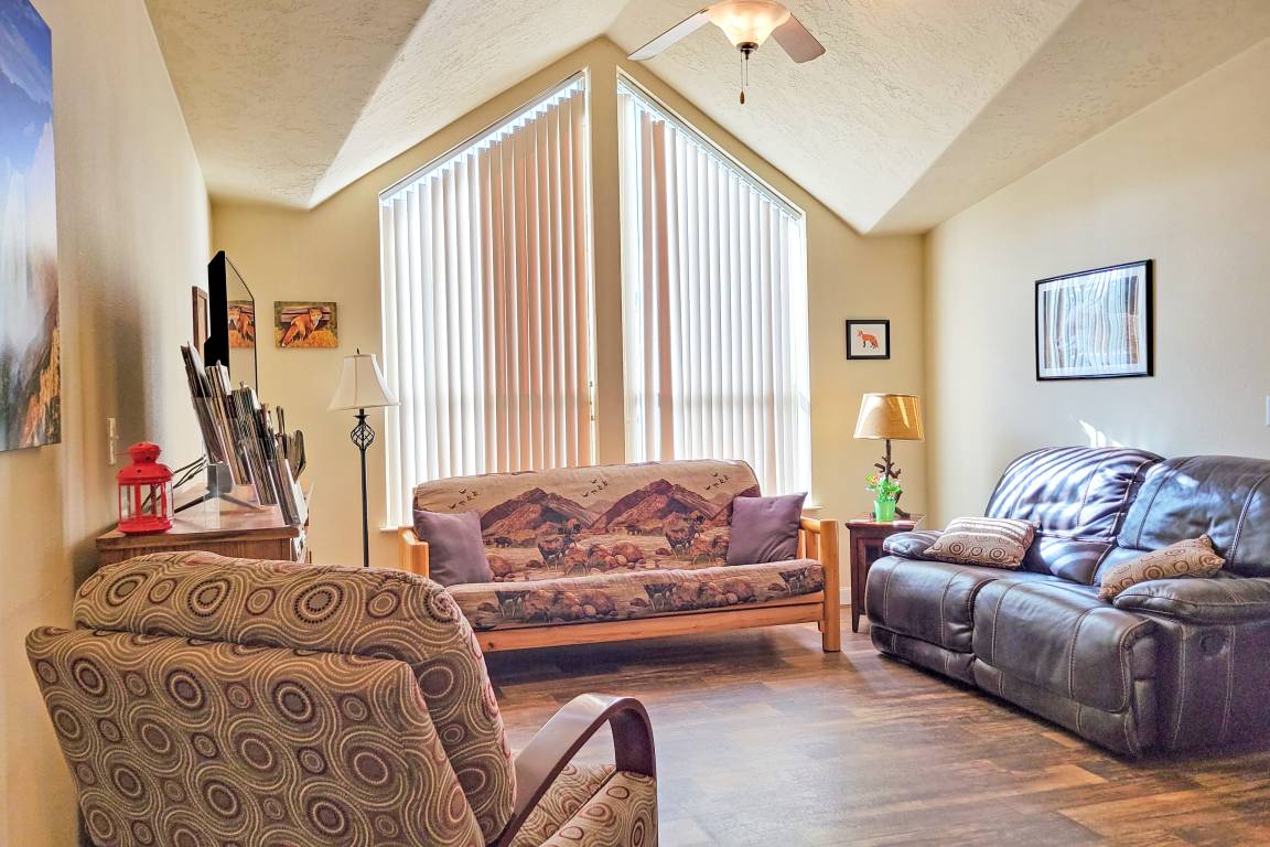 120 M² House ∙ 3 Bedrooms ∙ 8 Guests - West Yellowstone, MT