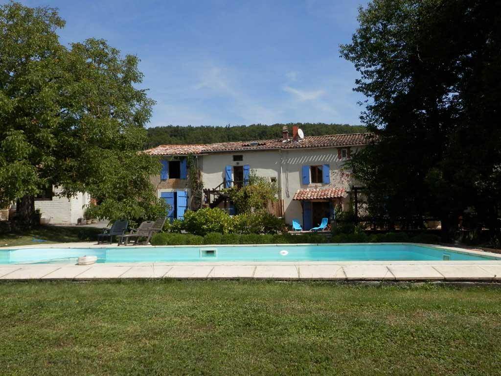 120 M² Gîte ∙ 4 Bedrooms ∙ 8 Guests - Montbel