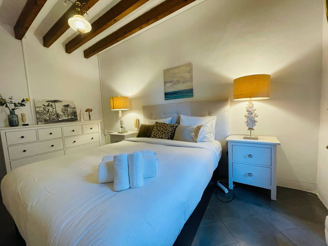 180 M² Ferienhaus ∙ 3 Schlafzimmer ∙ 6 Gäste - Sa Pobla