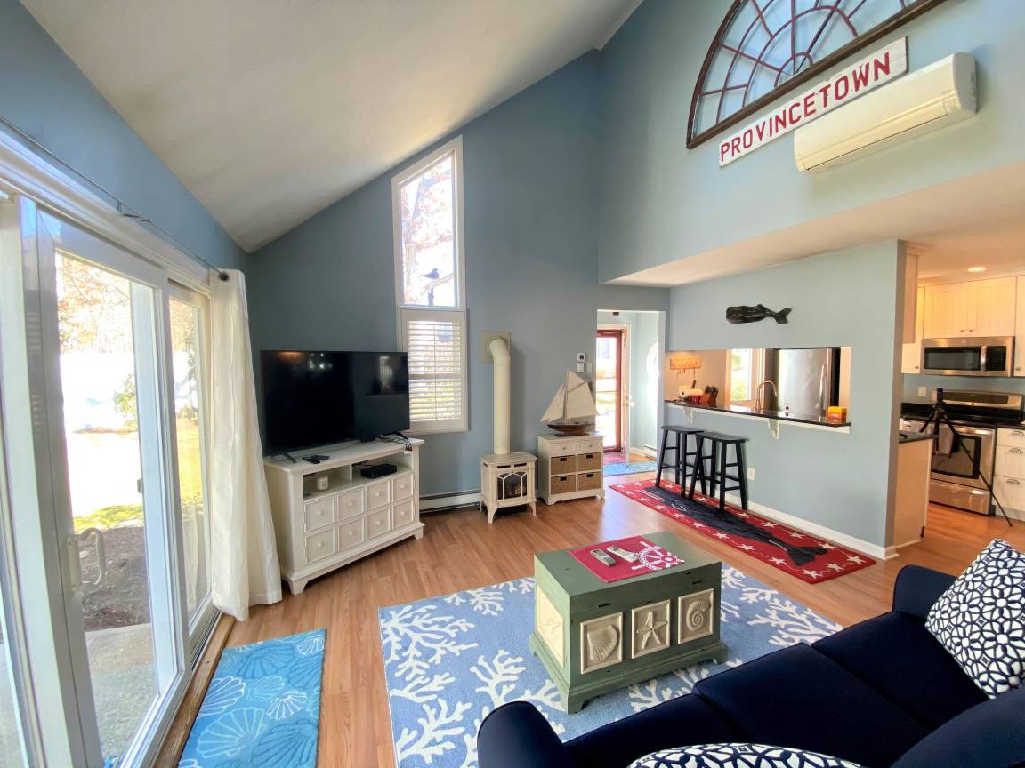 99 M² Condo ∙ 2 Bedrooms ∙ 4 Guests - Orleans, MA