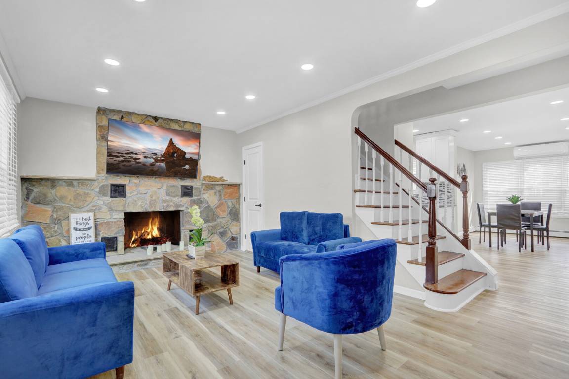 149 M² House ∙ 5 Bedrooms ∙ 10 Guests - Long Beach, NY
