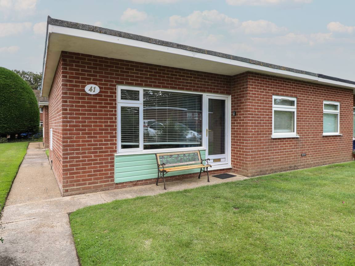 Cottage ∙ 2 Bedrooms ∙ 4 Guests - Mundesley