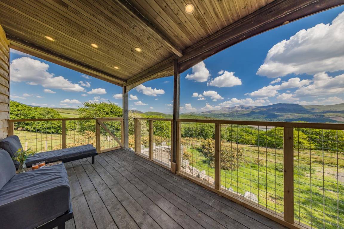 Lodge ∙ 3 Bedrooms ∙ 6 Guests - Wales