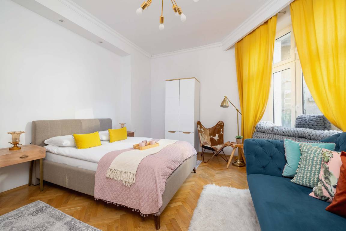 87 M² Apartment ∙ 2 Bedrooms ∙ 6 Guests - Krakow