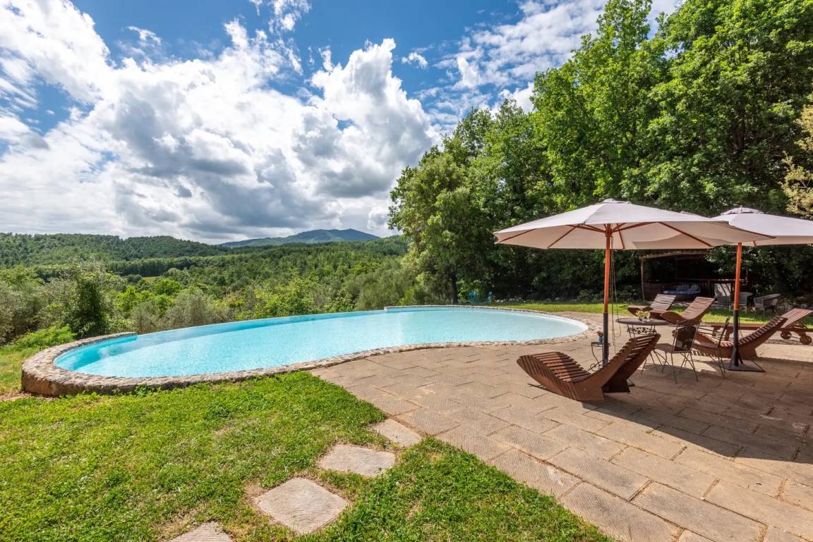 165 M² Farmhouse ∙ 2 Bedrooms ∙ 6 Guests - Tuscany