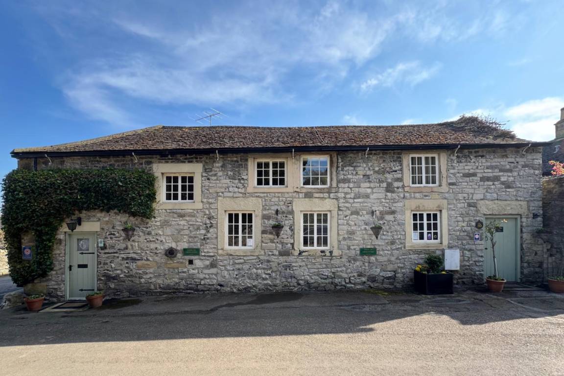 135 M² Cottage ∙ 3 Bedrooms ∙ 6 Guests - Great Longstone