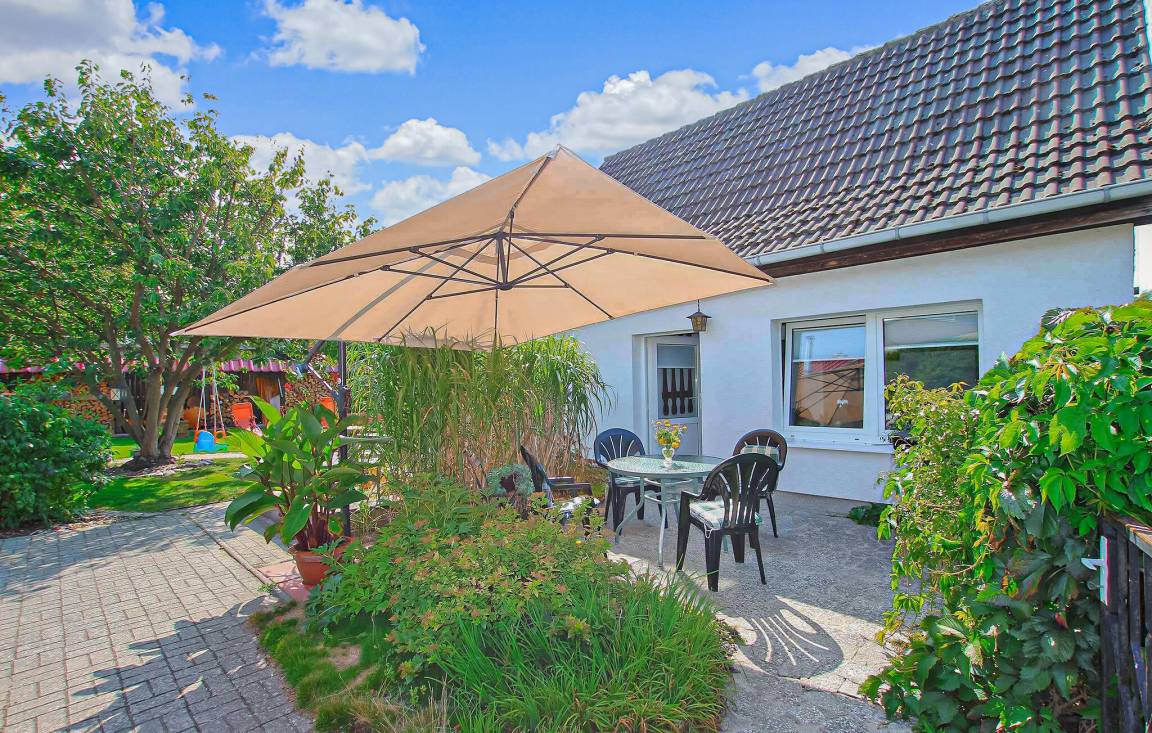 50 M² Ferienhaus ∙ 2 Schlafzimmer ∙ 4 Gäste - Neustrelitz