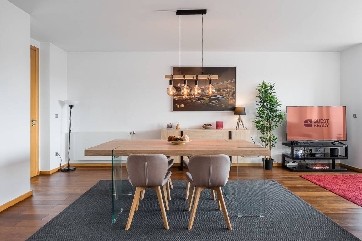 136 M² Apartamento ∙ 1 Quarto ∙ 4 Hóspedes - Matosinhos