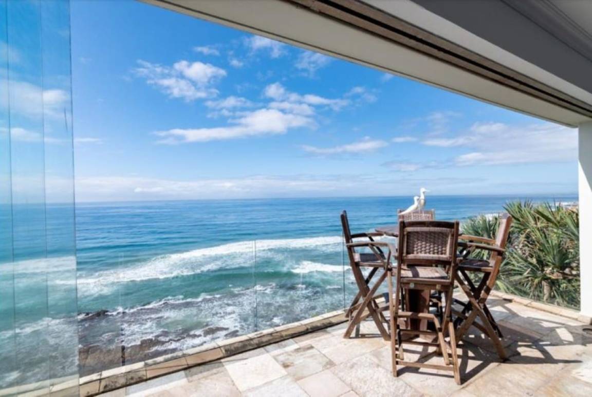 300 M² Apartment ∙ 3 Bedrooms ∙ 6 Guests - Dolphin Coast