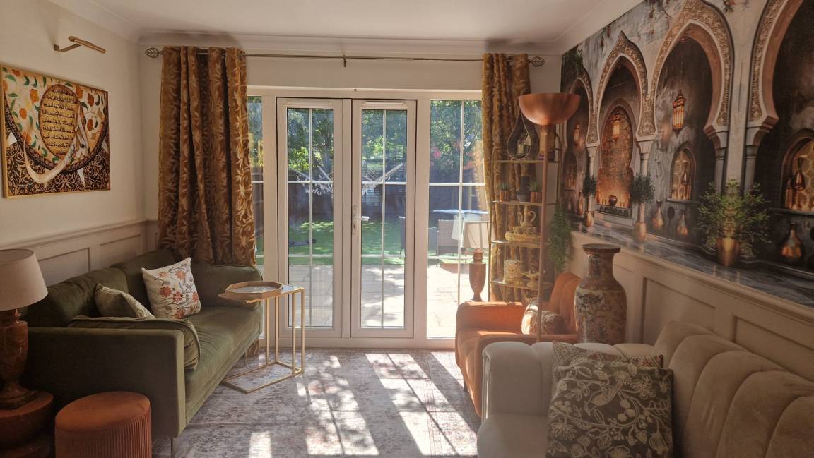 House ∙ 2 Bedrooms ∙ 5 Guests - Brentwood