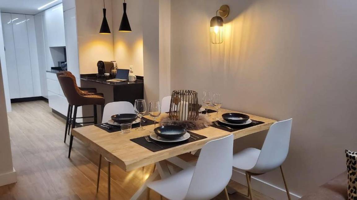 70 M² Apartamento ∙ 1 Habitación ∙ 5 Huéspedes - Vigo