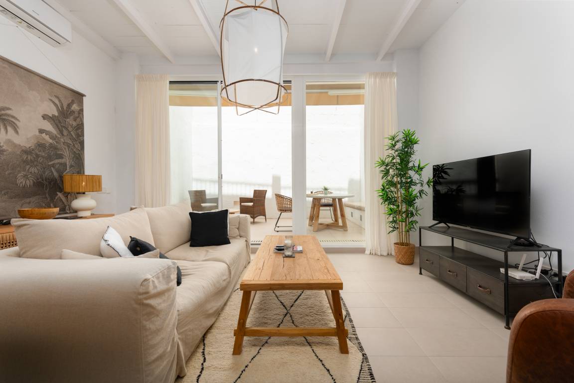 80 M² Apartamento ∙ 3 Habitaciones ∙ 4 Huéspedes - Estepona