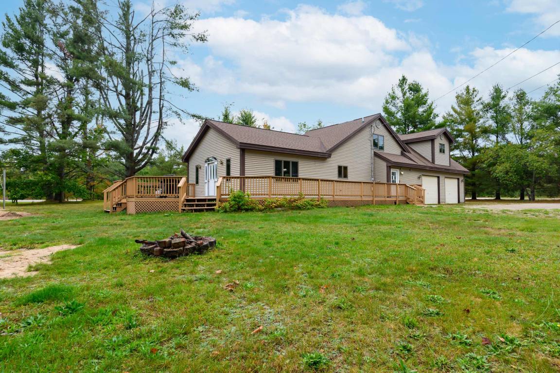 172 M² House ∙ 4 Bedrooms ∙ 8 Guests - Gaylord, MI